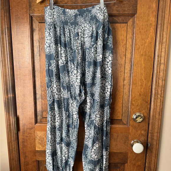 Lotus and Luna | Pants & Jumpsuits | Lotus And Luna Blue Wwhite ...